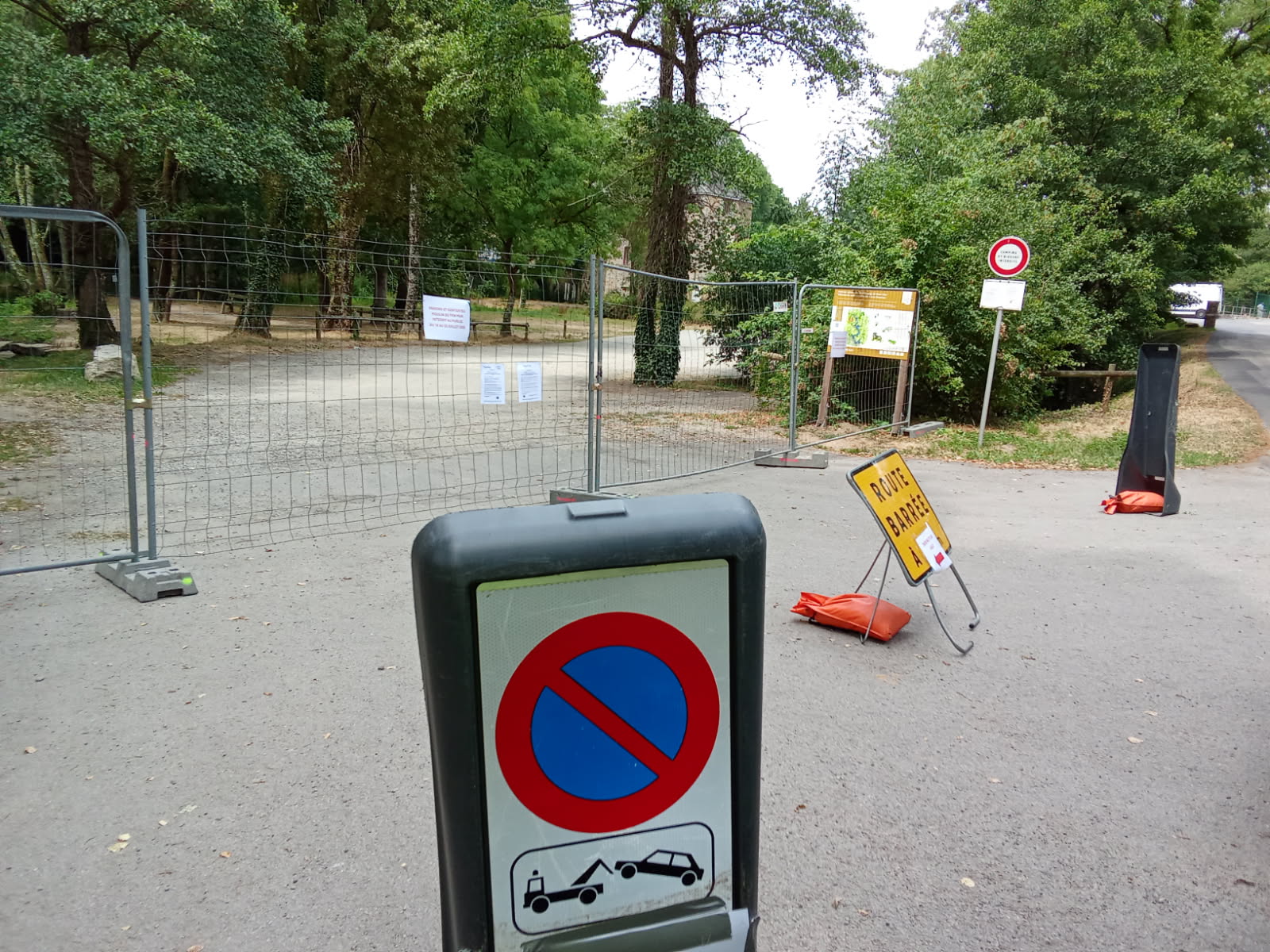 Fermeture de l'accès au parking du moulin de Pen Mur - Ville de Muzillac